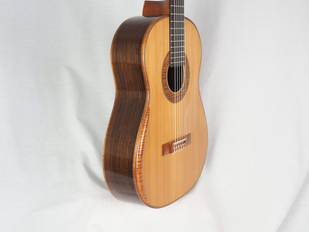 Graham Caldersmith 2016 No. 105 – Classical concert guitar